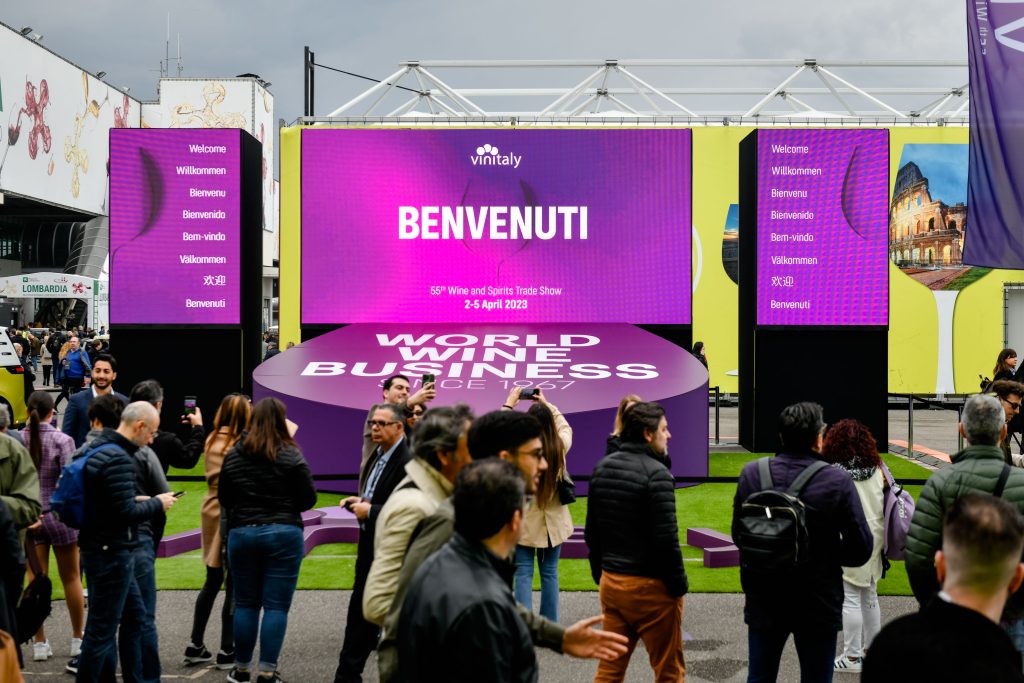 Vinitaly er Verona og vinens verden i en nøddeskal Af Cecilie Marie ...